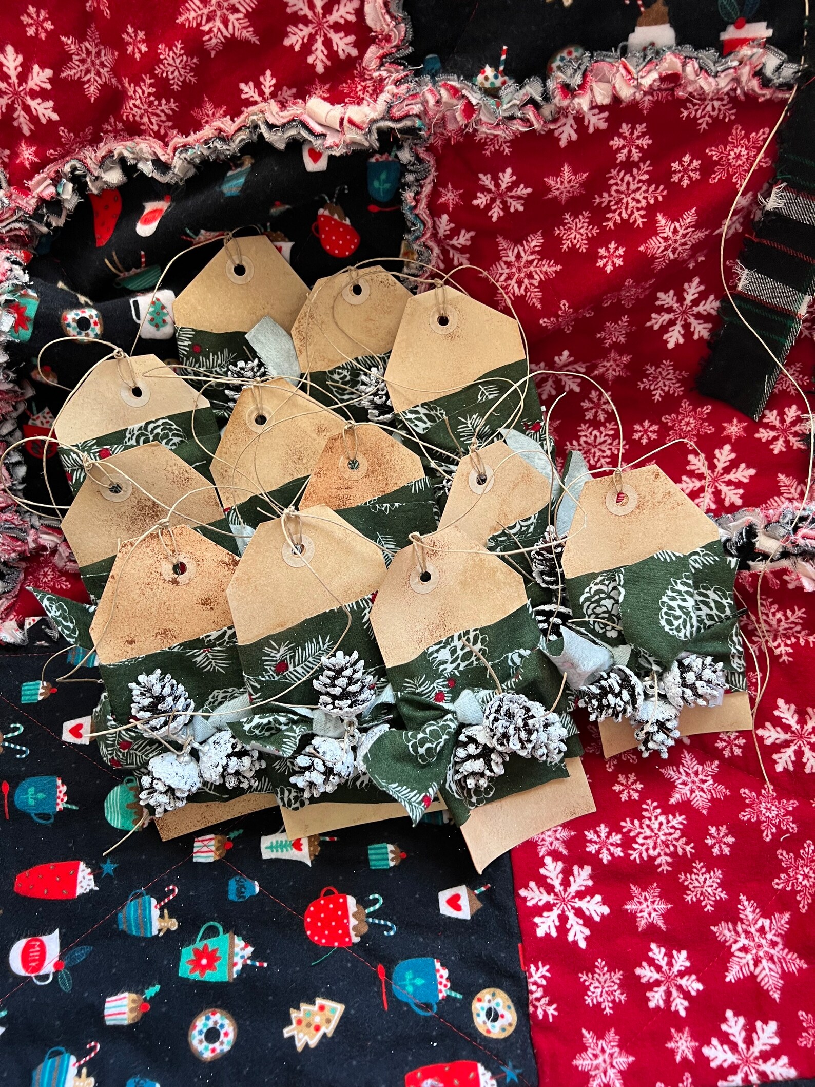 Primitive Christmas Pine Cone Tags/bowl Fillers. Handmade - Etsy