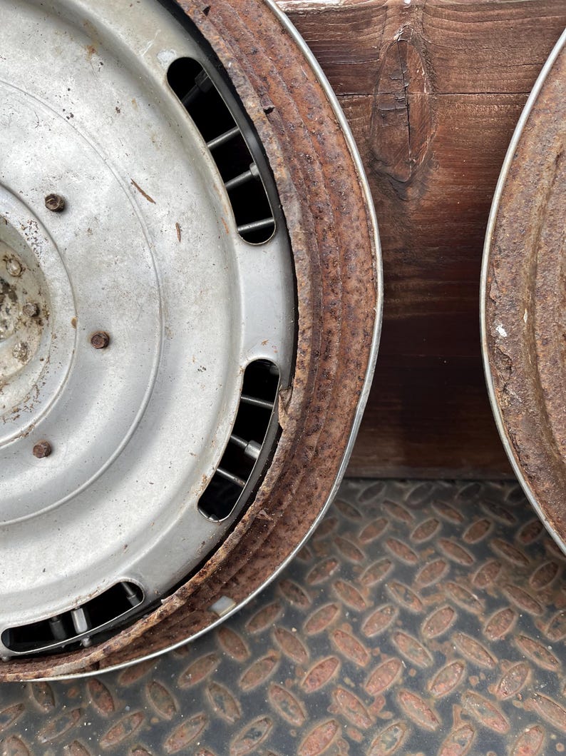 Chevy and Ford Wire Wheel Hub Caps - Etsy