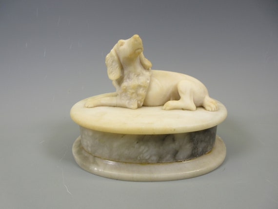 Antique carved alabaster dresser box with a figural P… - Gem