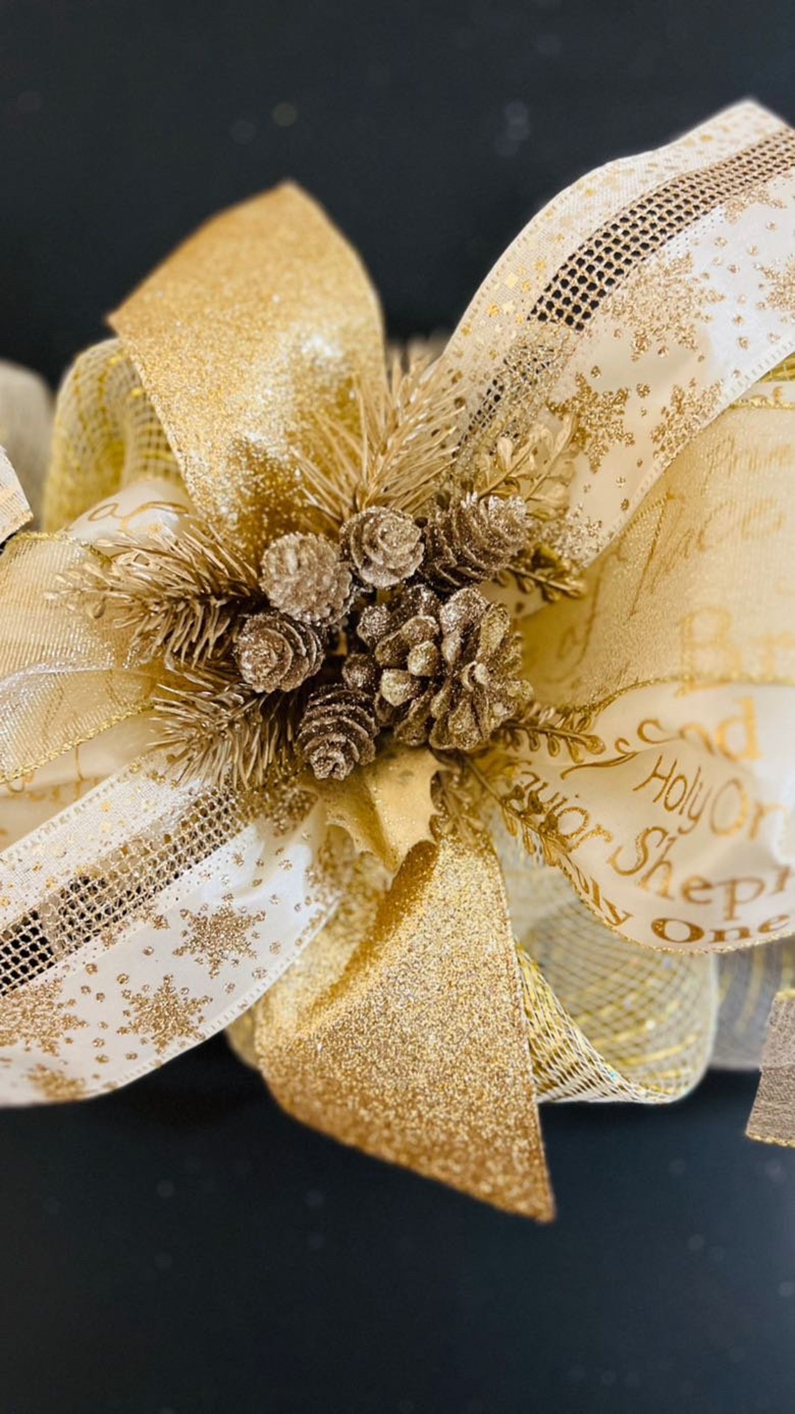 Cream and Gold Christmas Garland | Gold Christmas Garland | Luxury ...