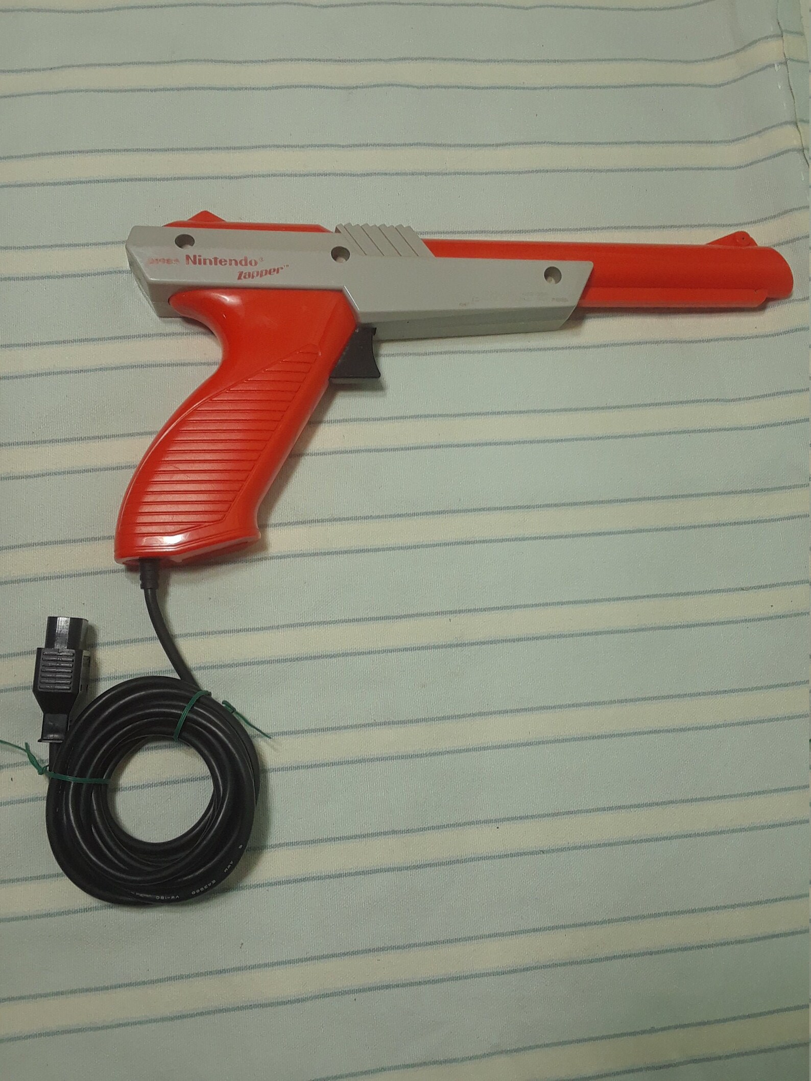 Nintendo Zapper Vintage Retro Video Game Accessory - Etsy