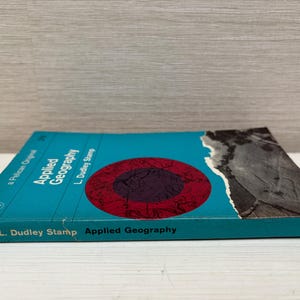 Applied Geography by L. Dudley Stamp 1963 Vintage Paperback Book ...