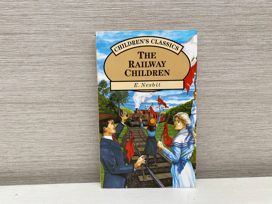The Railway Children by E Nesbit Paperback Children's Book 1993 Vintage ...