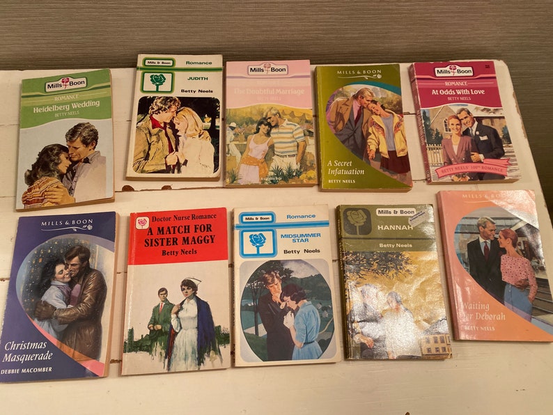 Mills & Boon Vintage Romance Paperback Books 1970s to Date - Etsy UK