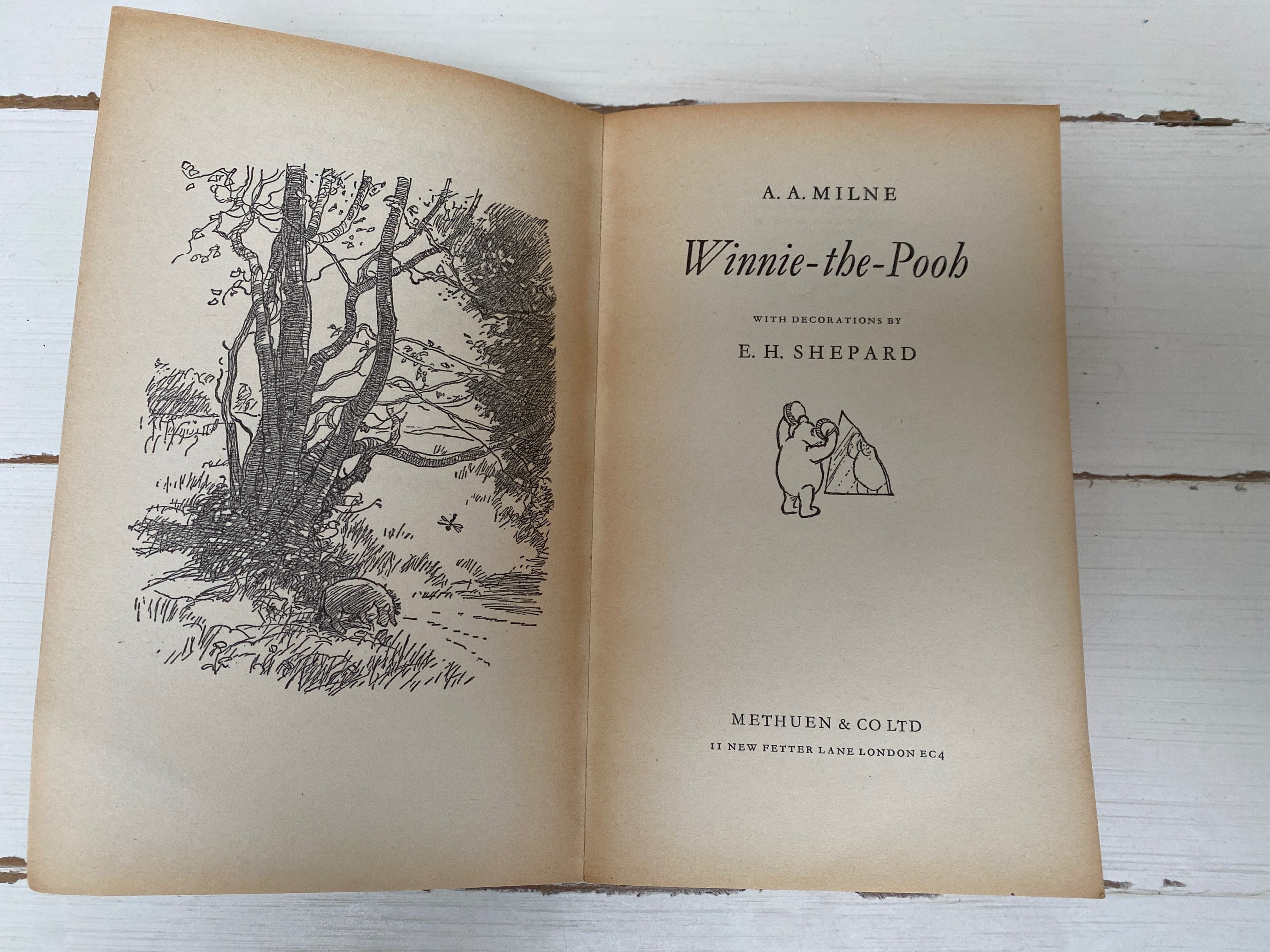Winnie the Pooh AA Milne 1960/70s Paperbacks SOLD - Etsy UK