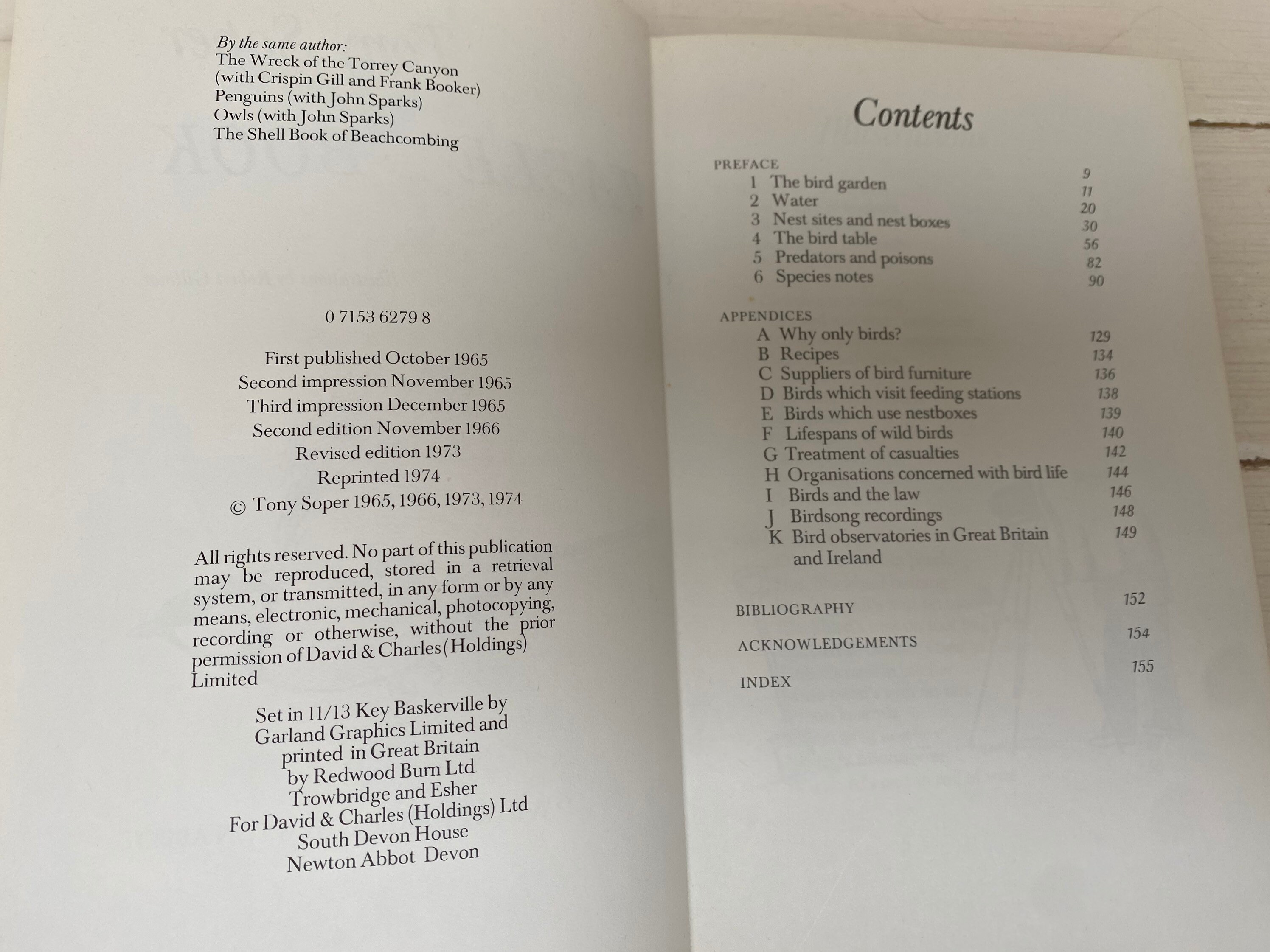 The New Bird Table Book by Tony Soper 1974 Hardback Book - Etsy UK