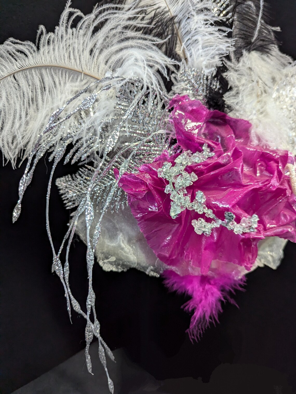 Luxury Holiday Tree Topper / Centerpiece - HOT Pink, White, Black - Etsy