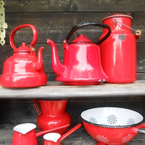 Vintage Kettles Red Enamel Set of 2 Kitchenware 1950s - Etsy