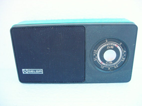 Vintage Small Radio WORKING Transistor Portable FM Radio USSR - Etsy