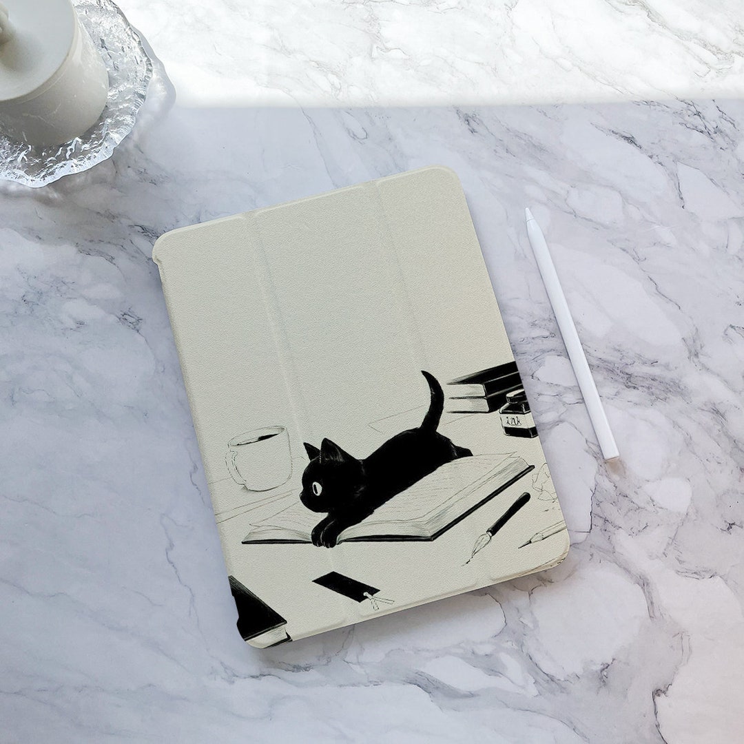 Cat Lying on Book iPad Case, iPad Air 6 7 iPad 11 A16 2025 iPad Pro 12. ...