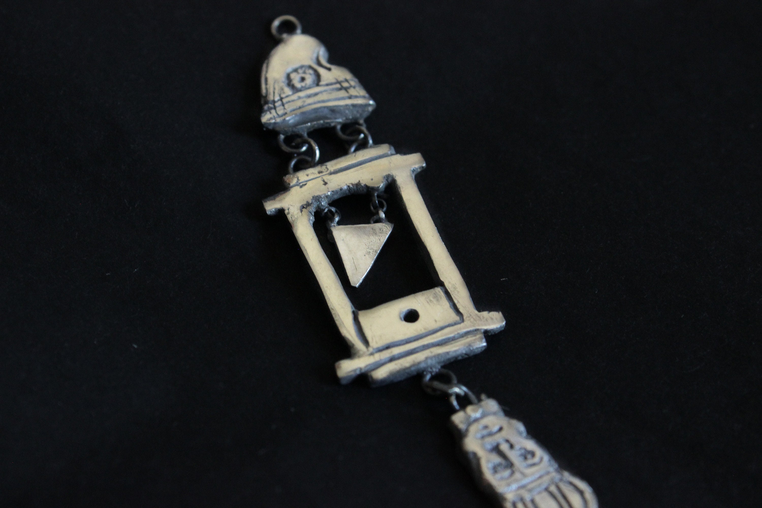 La Liberté. Historical Macabre Memento Mori Jewellery. - Etsy