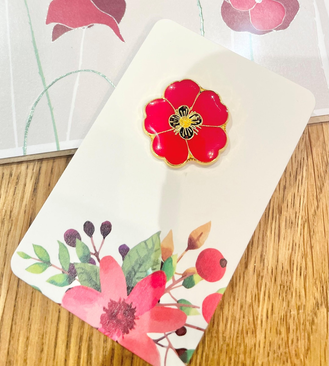 Poppy Pin Badge / Poppy Enamel Pin Badge / Remembrance Poppy / Lest We ...