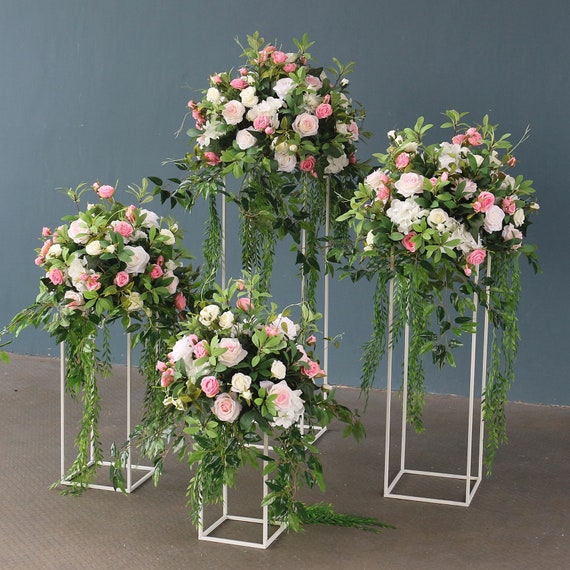 Decorative flower arrangements store