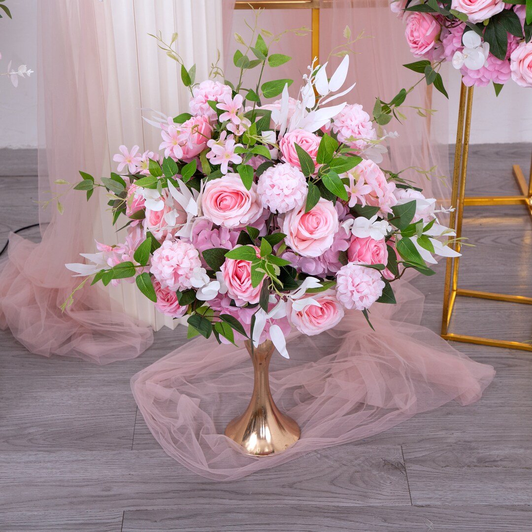 Luxury Style Pink Rose Greenery Style Floral Ball for Wedding Backdrop ...