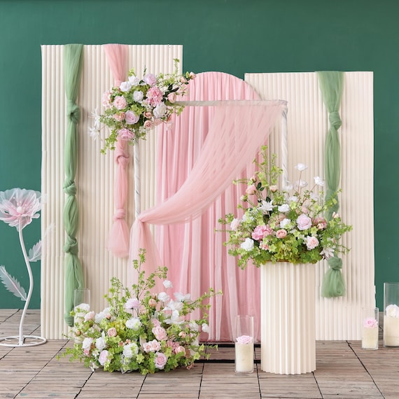 Chiffon backdrop wedding | Honestweddingadvice.com