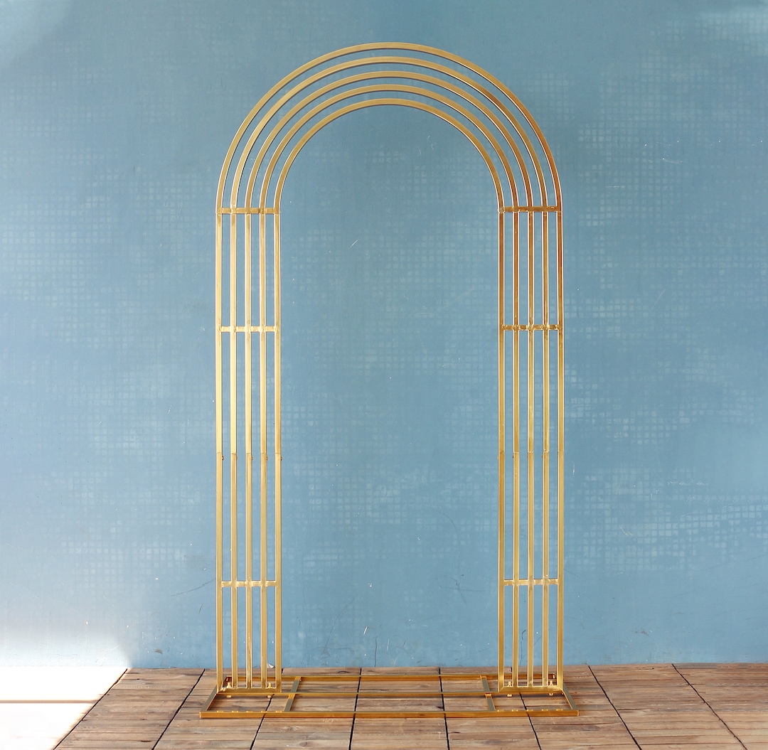 Gold Plated Arch Shiny Gold Wedding Arches Decorative Background ...