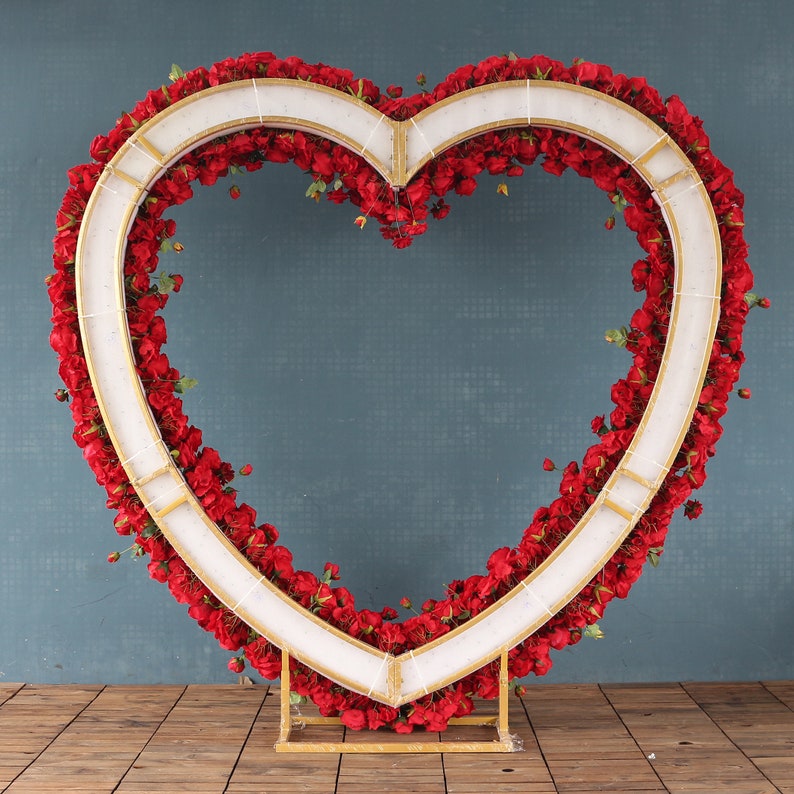 Red Heart Shaped Flower Row Flower Stand Set Flower - Etsy UK