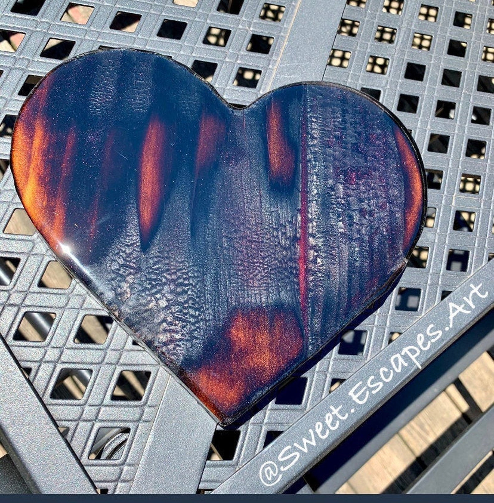 Coeur de résine en bois Heartbreak | Etsy