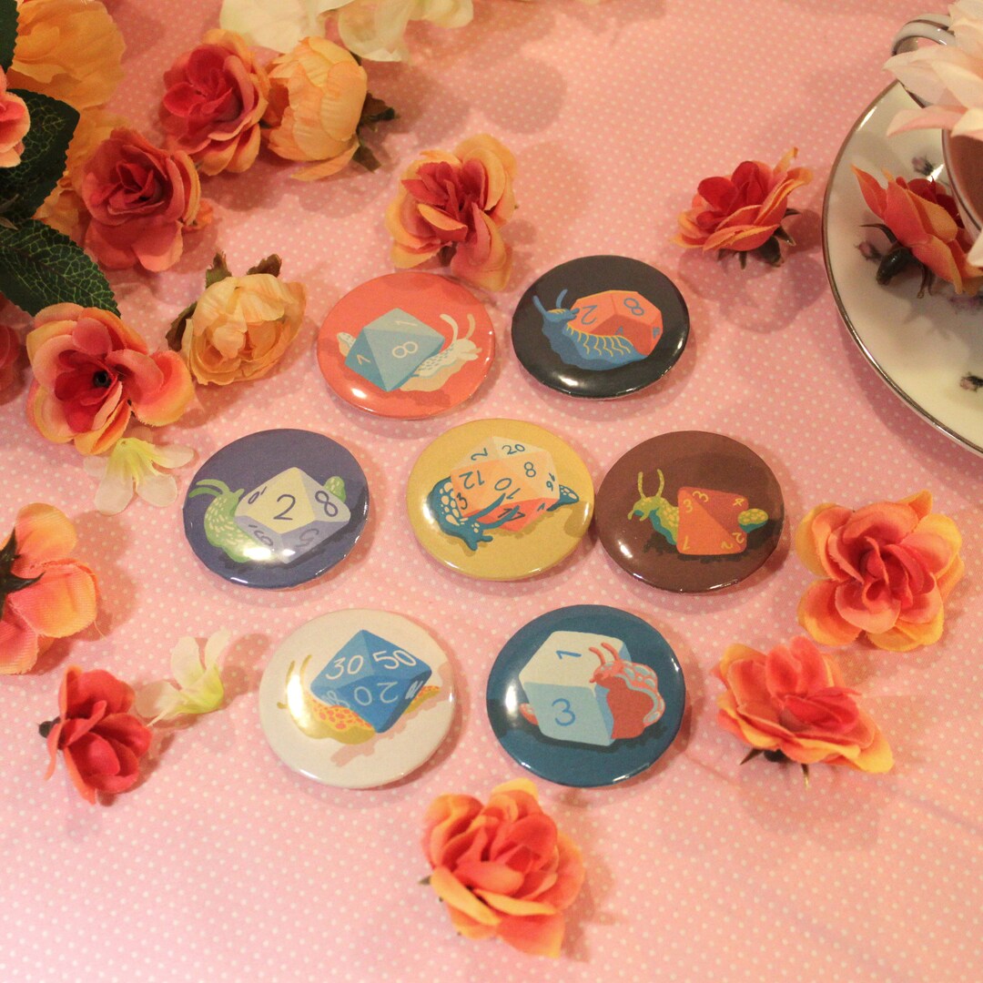 Dungeons and Dragons Snail Dice - Etsy