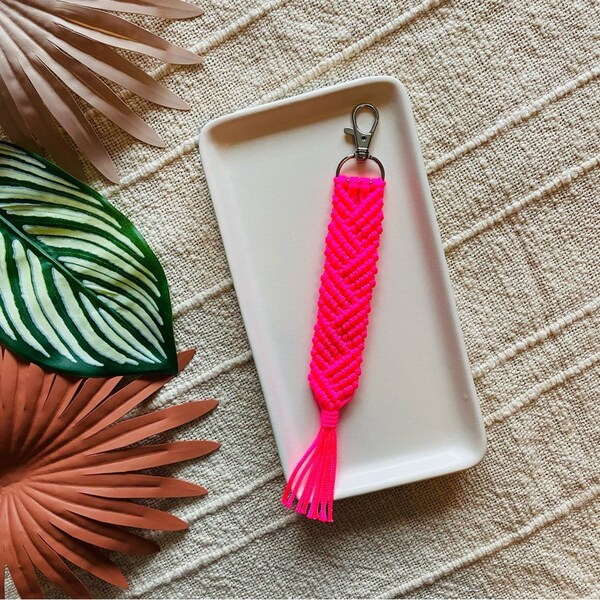 Paracord Keychain - Etsy