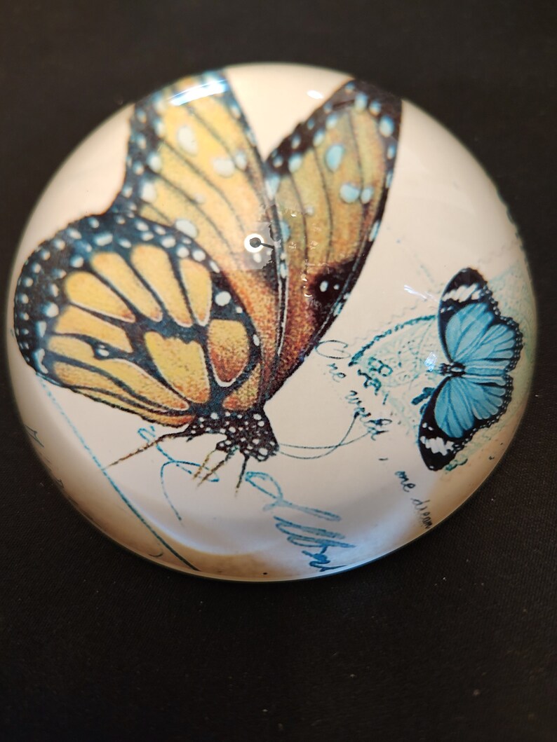 Monarch Butterfly Crystal Dome Paperweight - Etsy