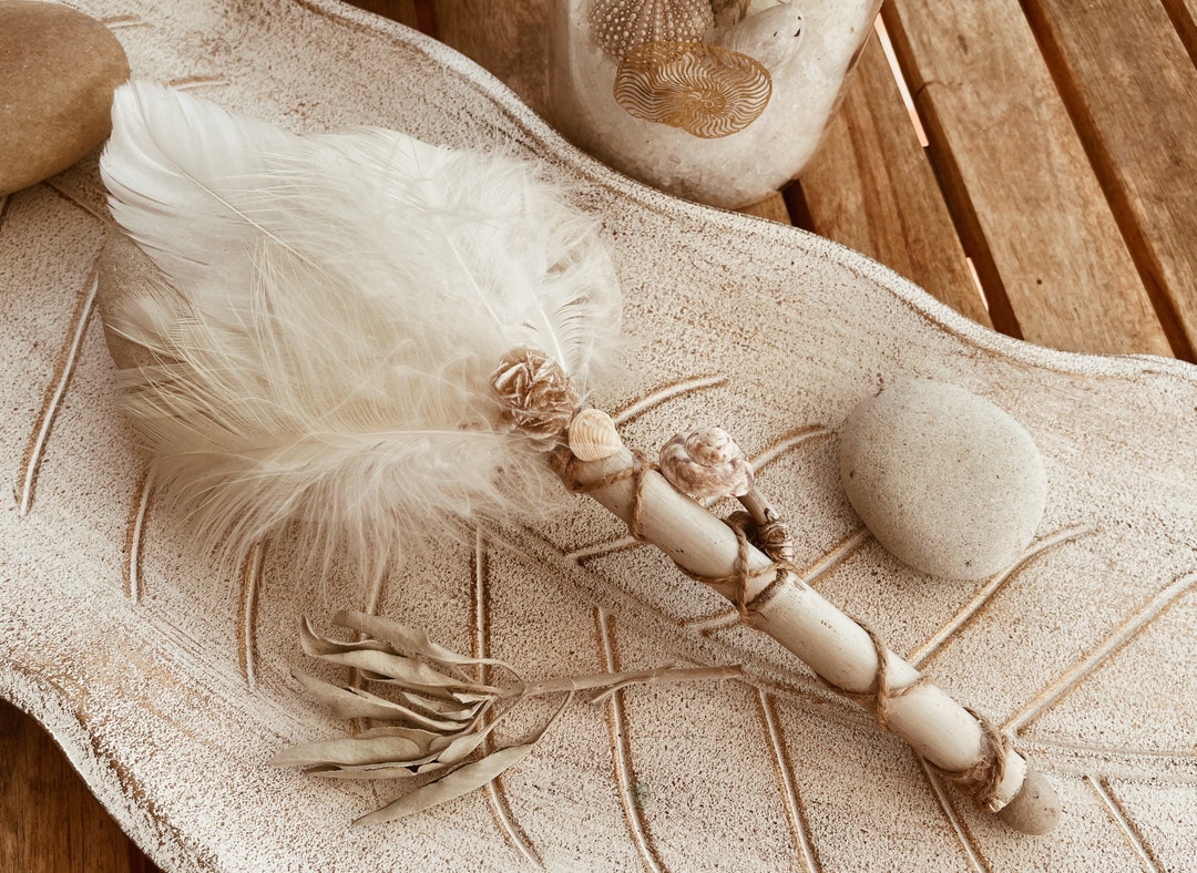 Feather Smudging Fan Ritual Feather Shamanic Feather Shamanic Ritual ...