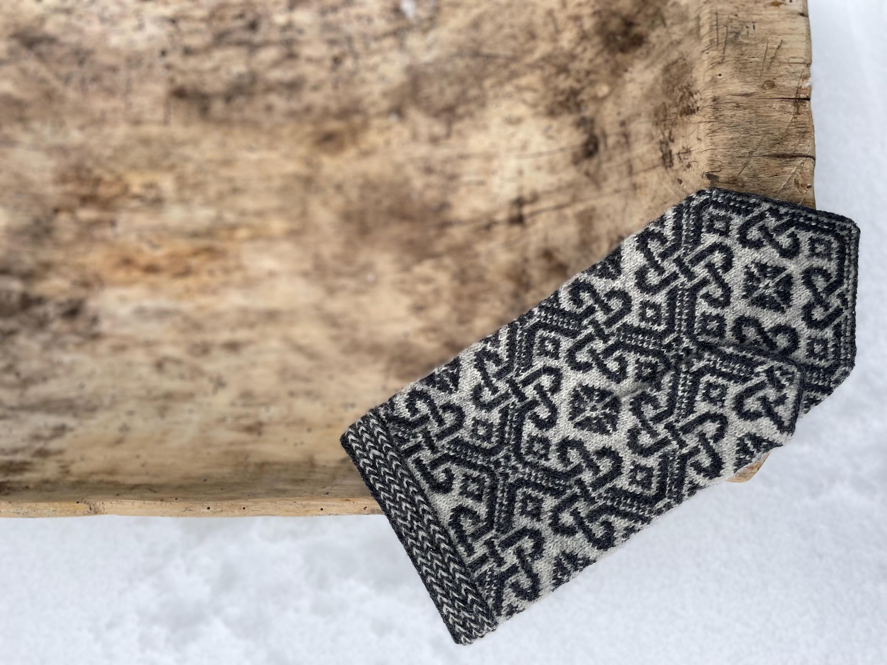 Latvian Traditional Mittens Knitting Pattern PDF, Silver Frost Mittens ...