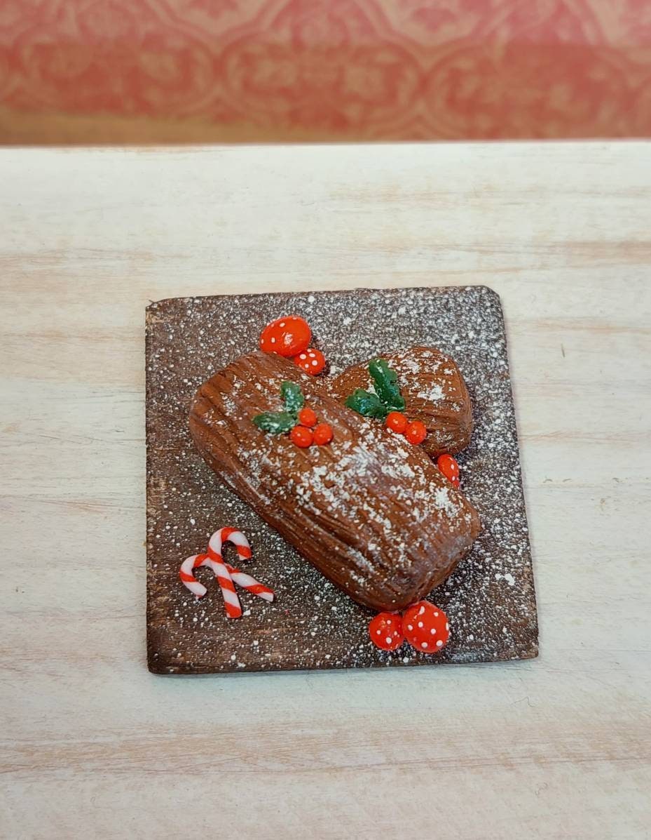 Miniature Yule Log Cake Scale 1:12, Christmas Cake, Miniature Food for ...