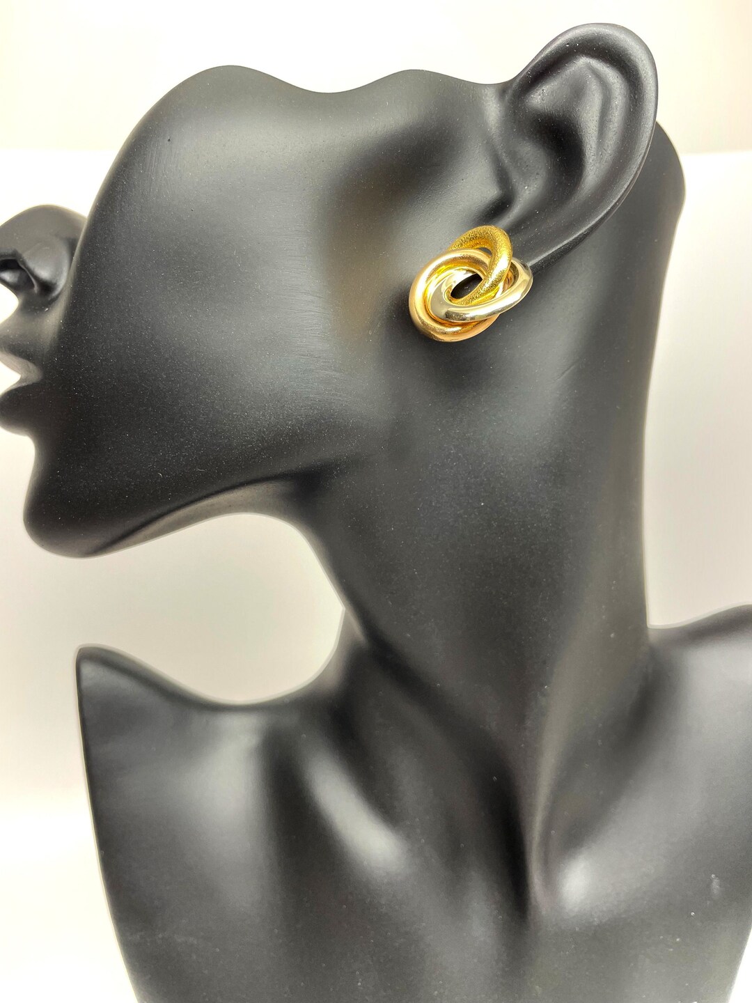 Vintage 18 Ct Gold Swirl Knot Stud Earrings for Pierced Ears. 5.85 Gms ...