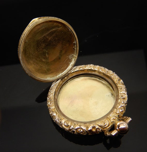 Antique Georgian/Victorian 15ct Gold Locket - Gem
