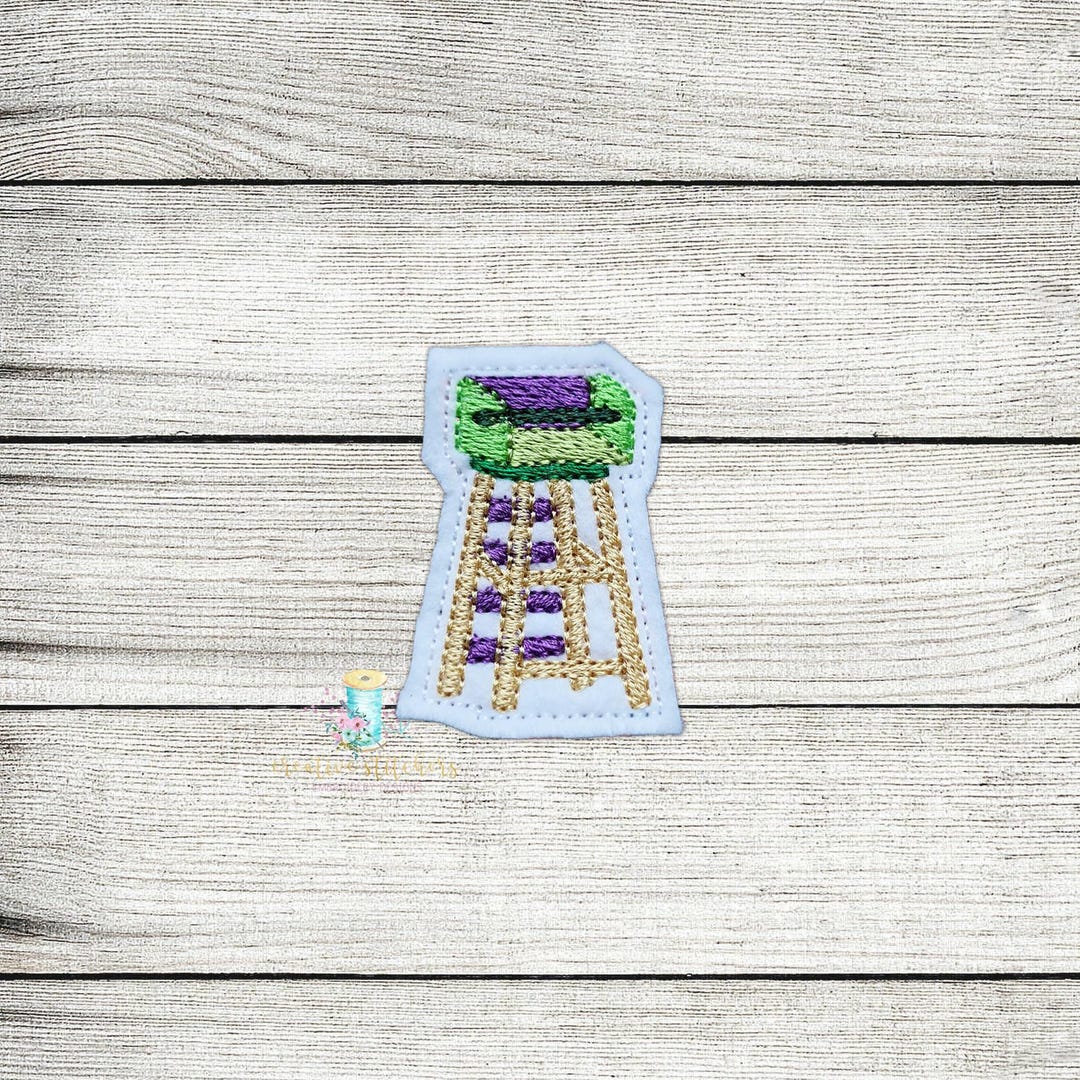 Mardi Gras Chair Digital Embroidery Feltie Design File Patch | ITH ...