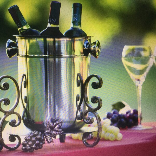 Iron Wine Bucket Stand - Etsy