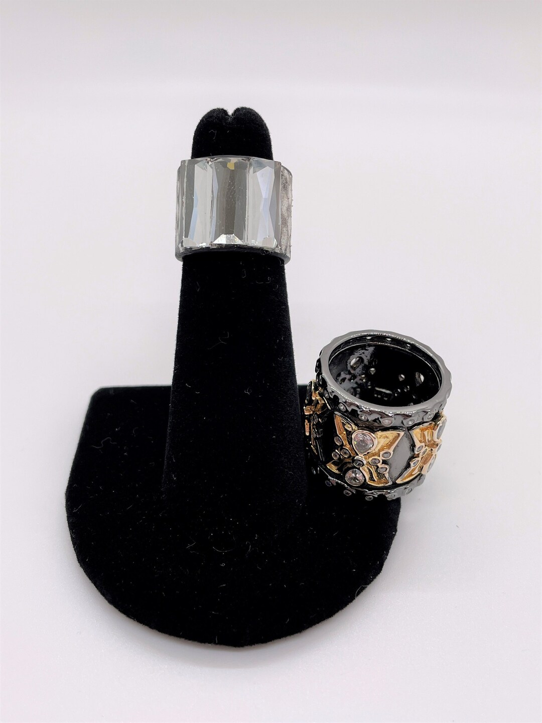 David Sigal Crystal and Snakeskin Print Ring / Rhodium Black and 18K ...
