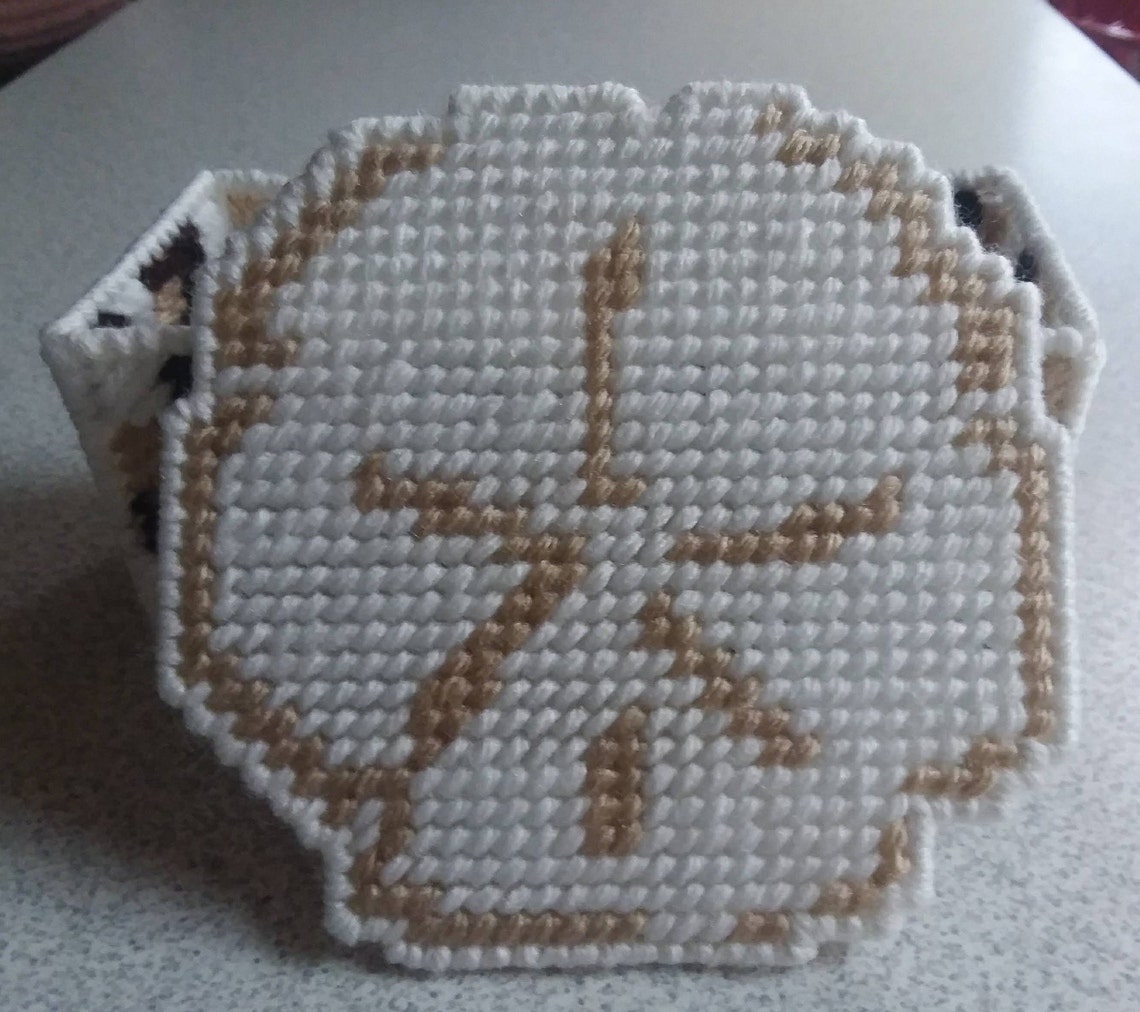Seashell Coasters in Plastic Canvas - Etsy