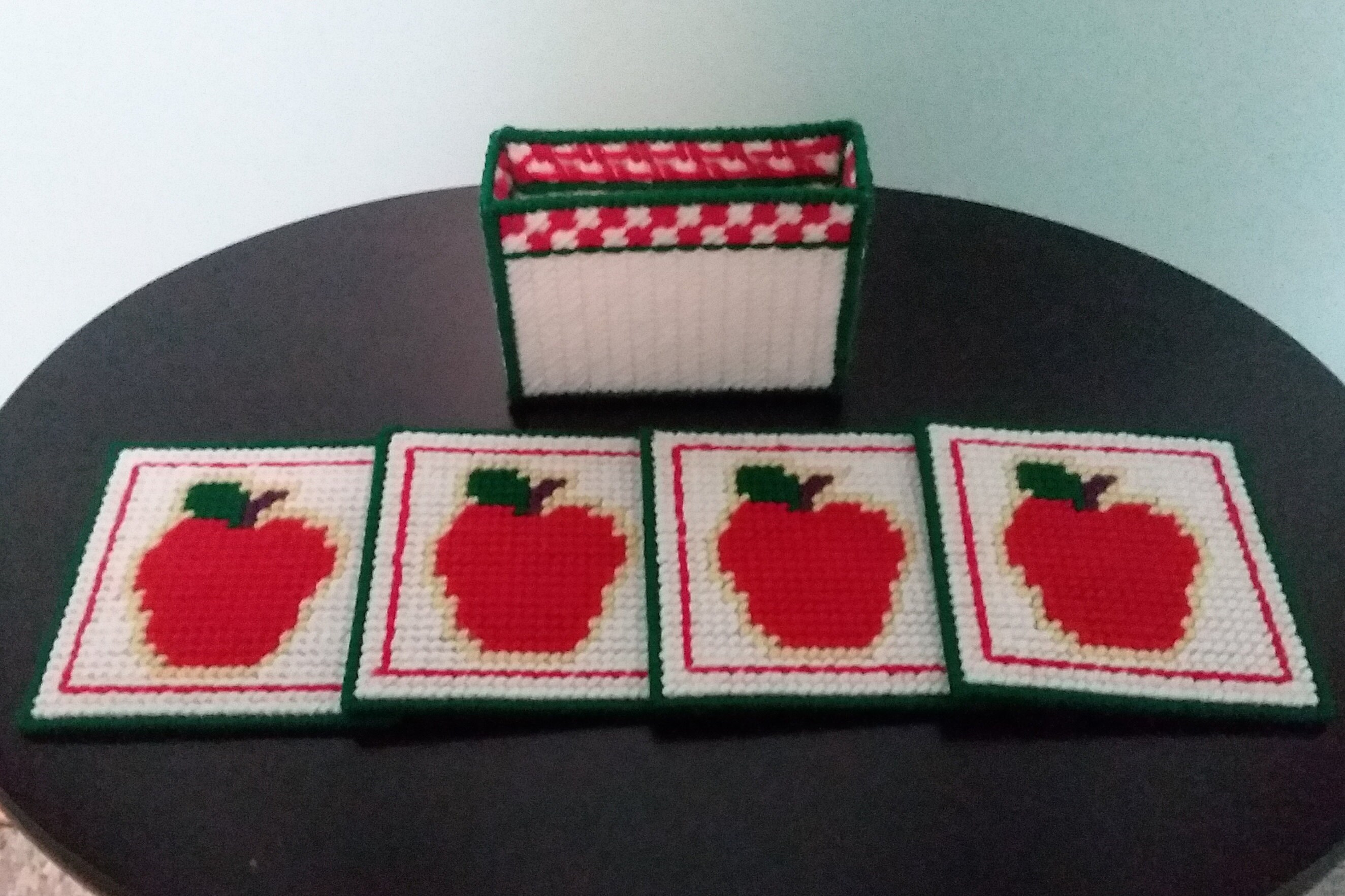 Apple Coasters in Plastic Canvas - Etsy