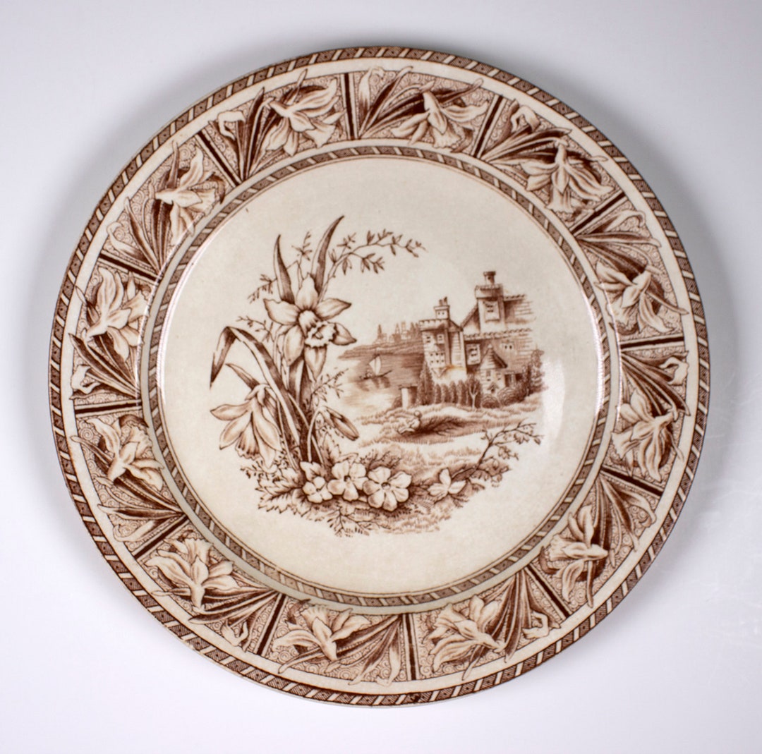Tunstall Daffodil Pattern 9.5-inch Plates X8 - Etsy