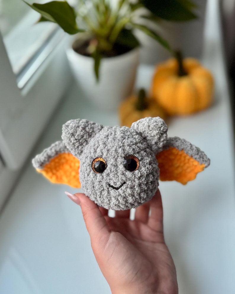 Halloween Crochet Bat Pattern | Amigurumi Bat PDF (english) - Etsy Canada