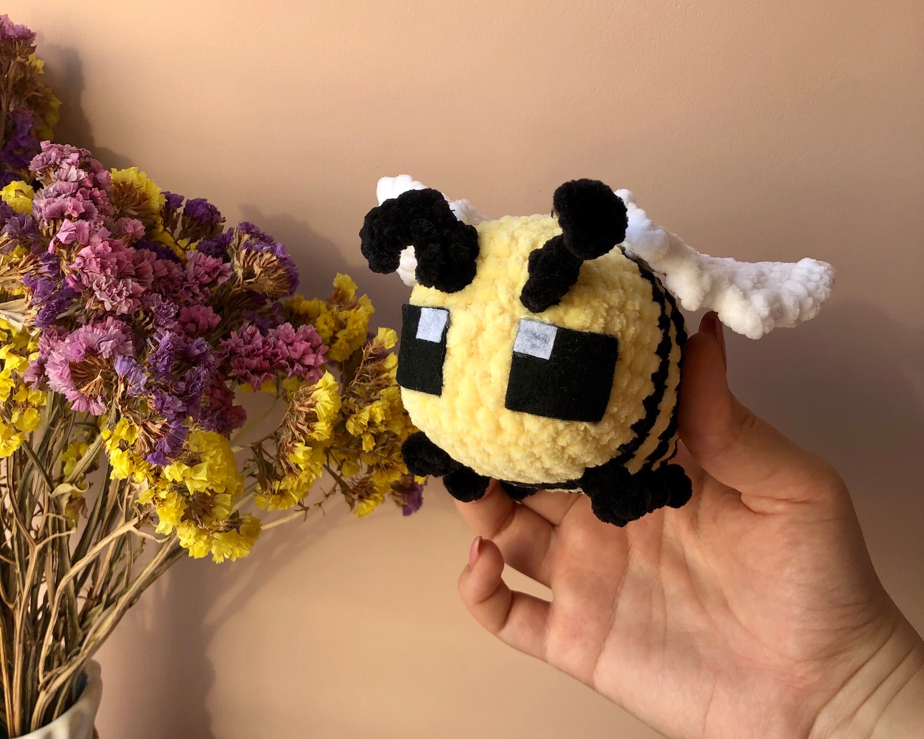 Minecraft bee plush keychain crochet bee | Etsy