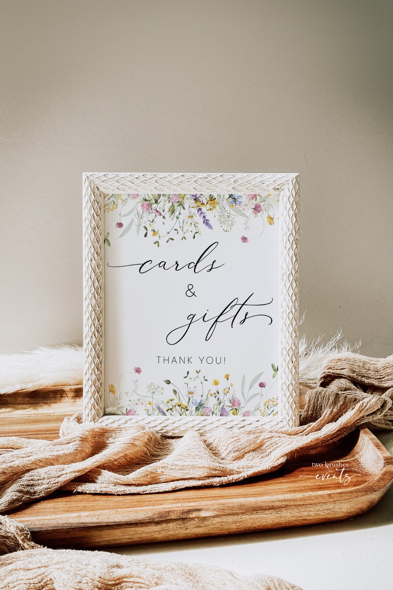 Modello per biglietti e regali con fiori di campo, cartello per ...