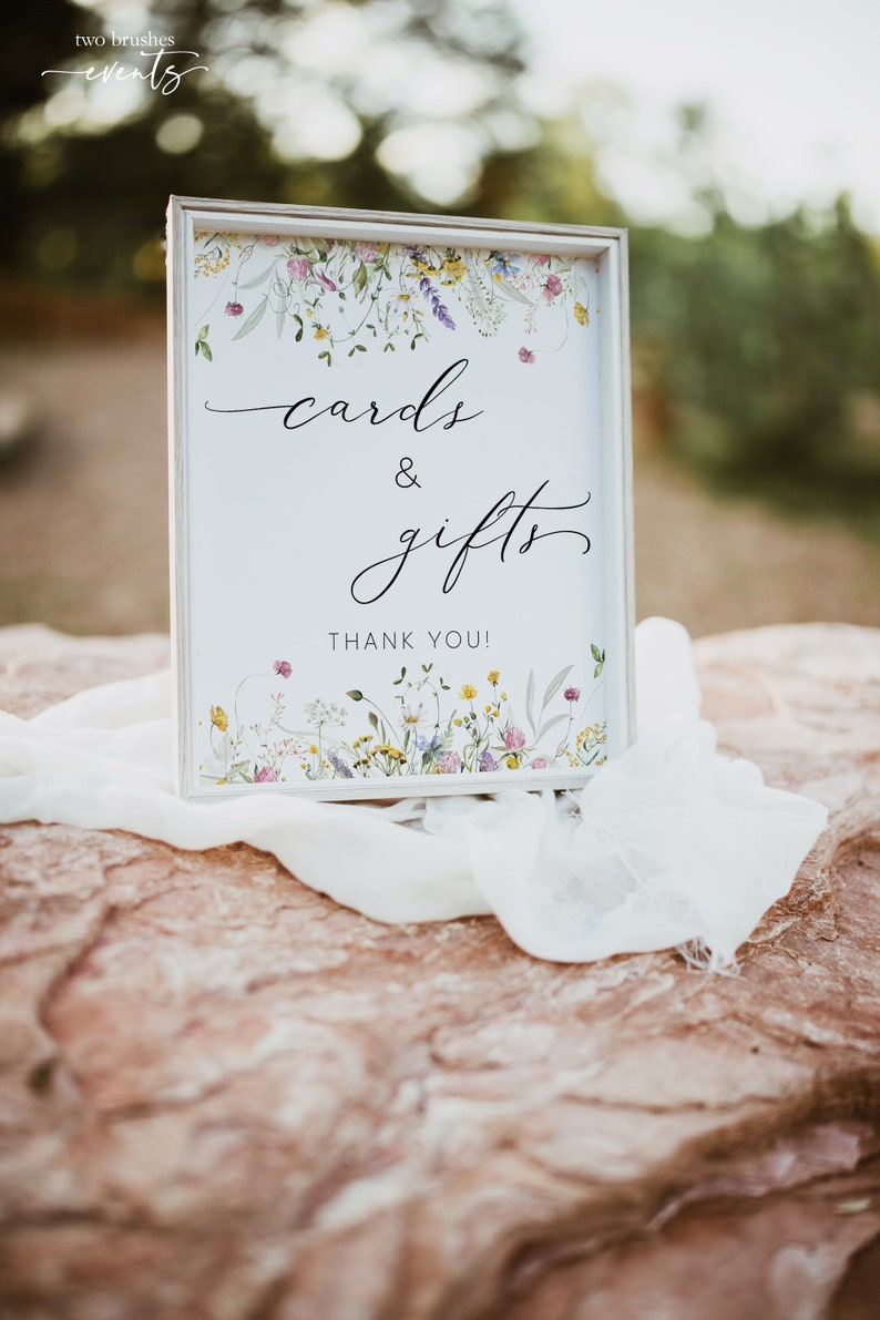 Modello per biglietti e regali con fiori di campo, cartello per ...