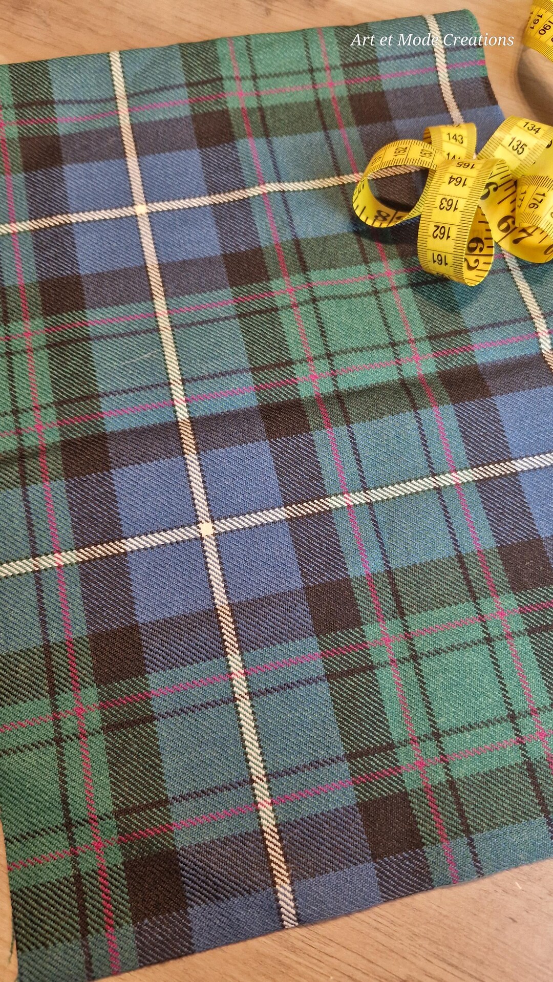 Macrae Hunting Ancient Tartan / Plaid 100% Wool Fabric Offcut Perfect ...