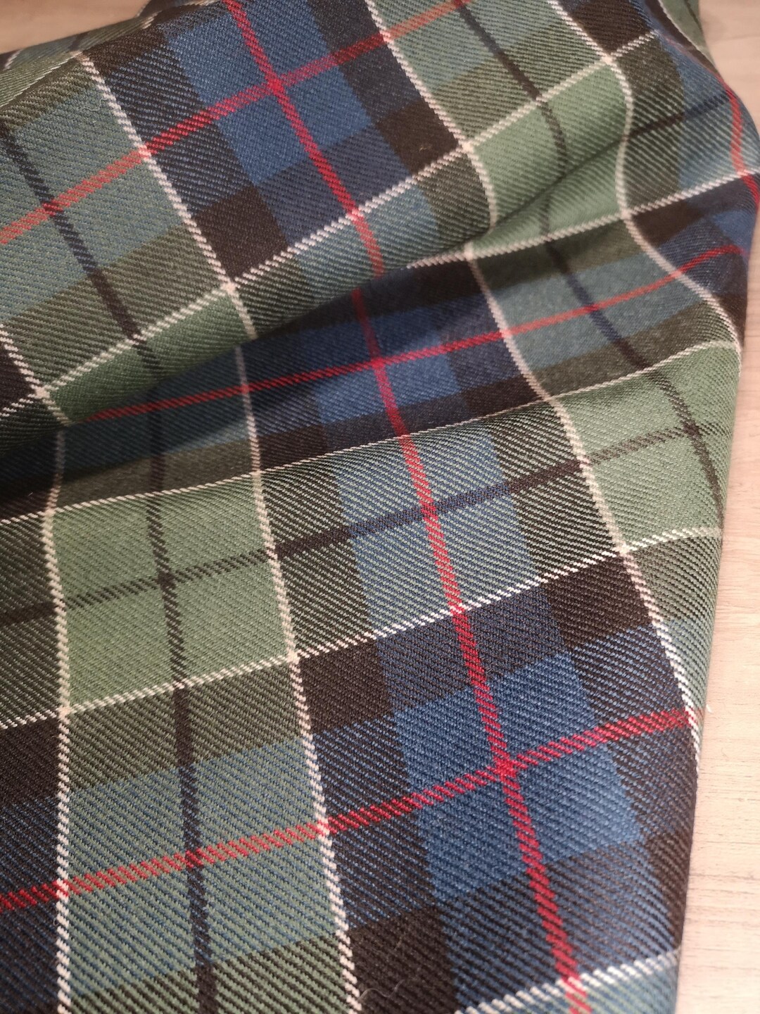 Colquhoun Muted Scottish Tartan / Plaid 100% Wool Fabric Offcut Perfect ...