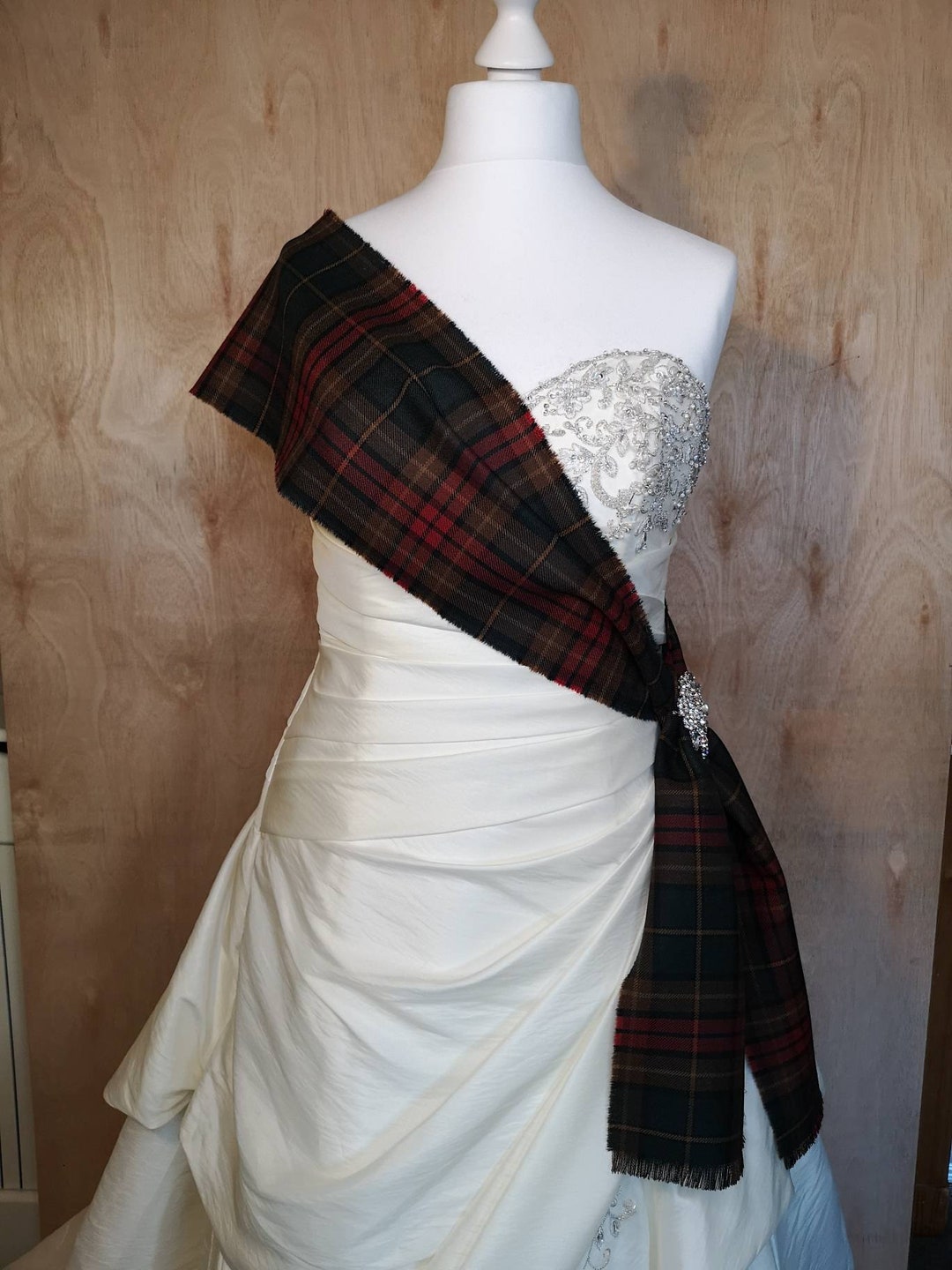County Cavan 100% Pure Wool Tartan/ Plaid Self Fringed Sash 225cmx14 ...