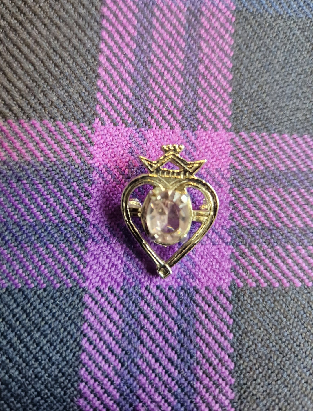 Vintage Luckenbooth Small Brooch With Lilac Stone 2.5cmx2cm - Etsy
