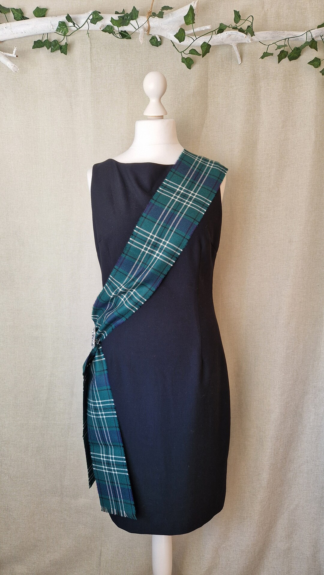 Tweedside 100% Pure Wool Scottish Tartan / Plaid Self Fringed Sash ...