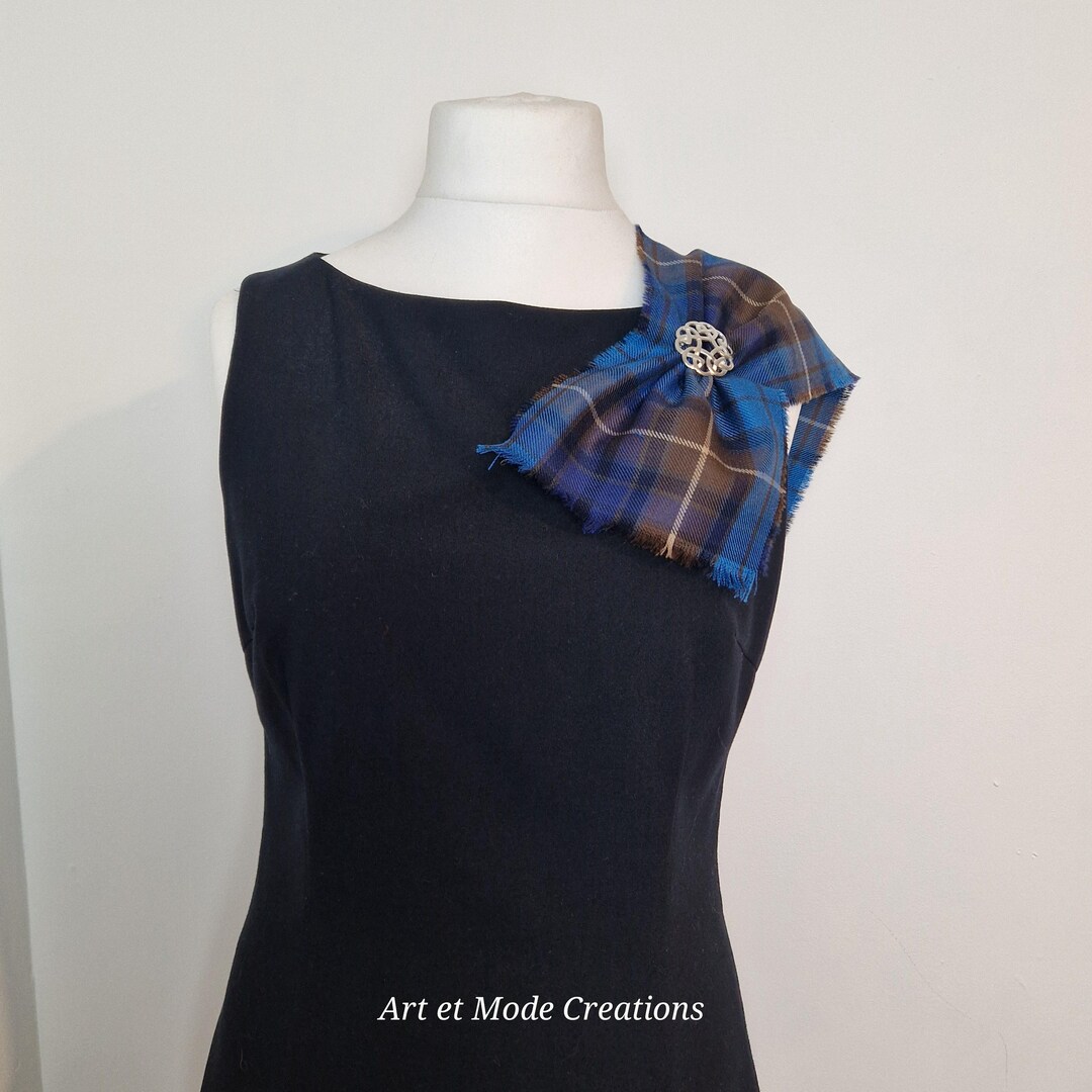 Buchanan Blue 100% Pure New Wool Tartan/plaid Self Fringed Mini Sash ...