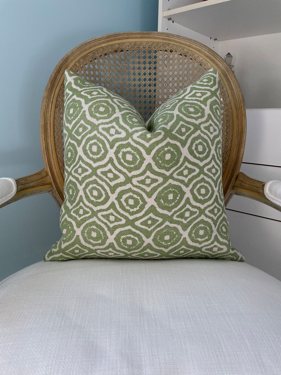 Raoul Textiles “otto” One Sided 18”x 18” Green and Off-white Casual ...
