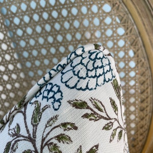 Lisa Fine “samode” in Indigo/oyster 100% Linen Designer Pillow Cover ...