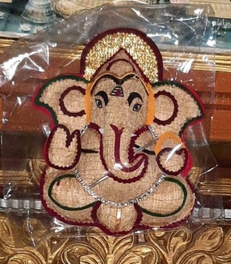 Handcrafted Vettriver/lavancha Lucky Ganesha - Etsy