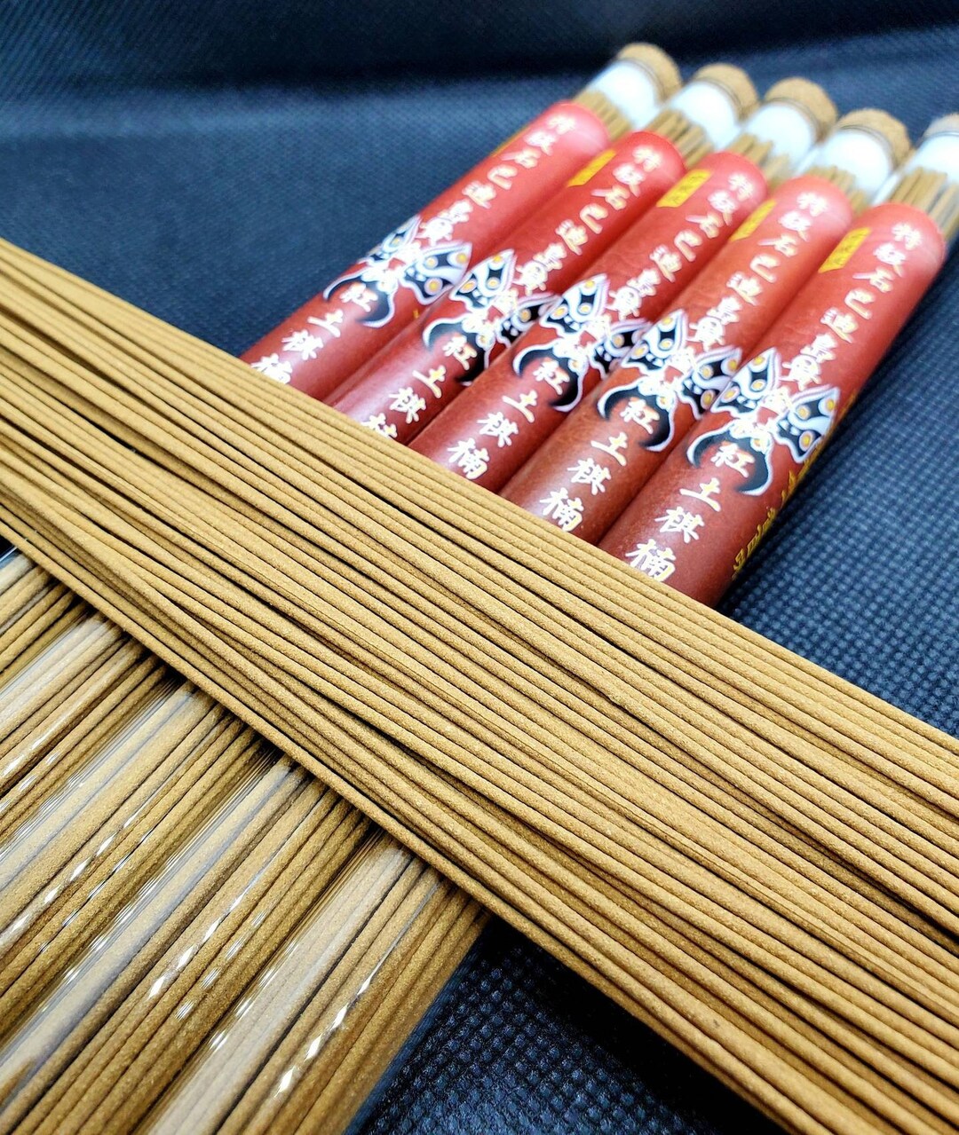 Special Grade Red Soil Golden Oil Kinam, Kynam Agarwood Incense From ...